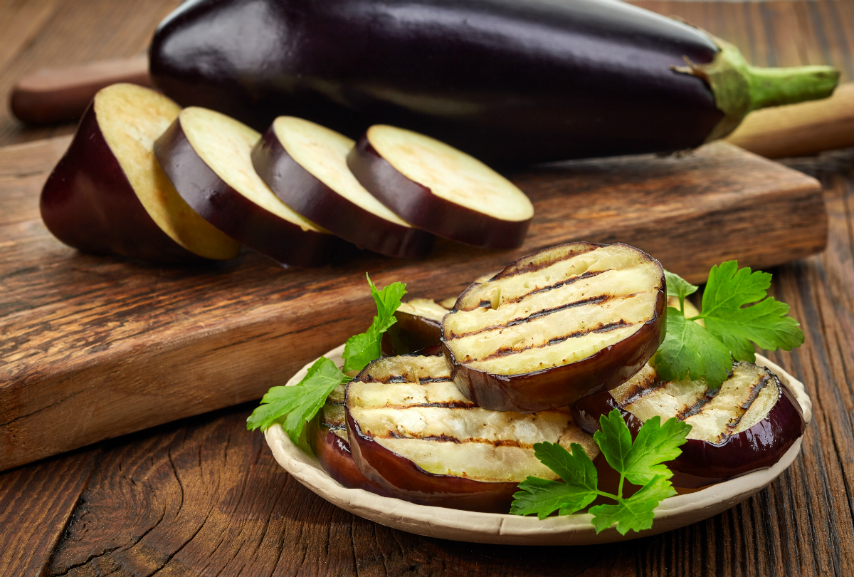 5 Manfaat Terung Sebagai Makanan Diet – Ledisia